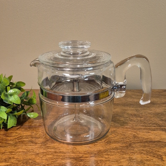 Pyrex | Kitchen | Pyrex Flameware Complete Vintage Mcm 6 Cup Glass ...